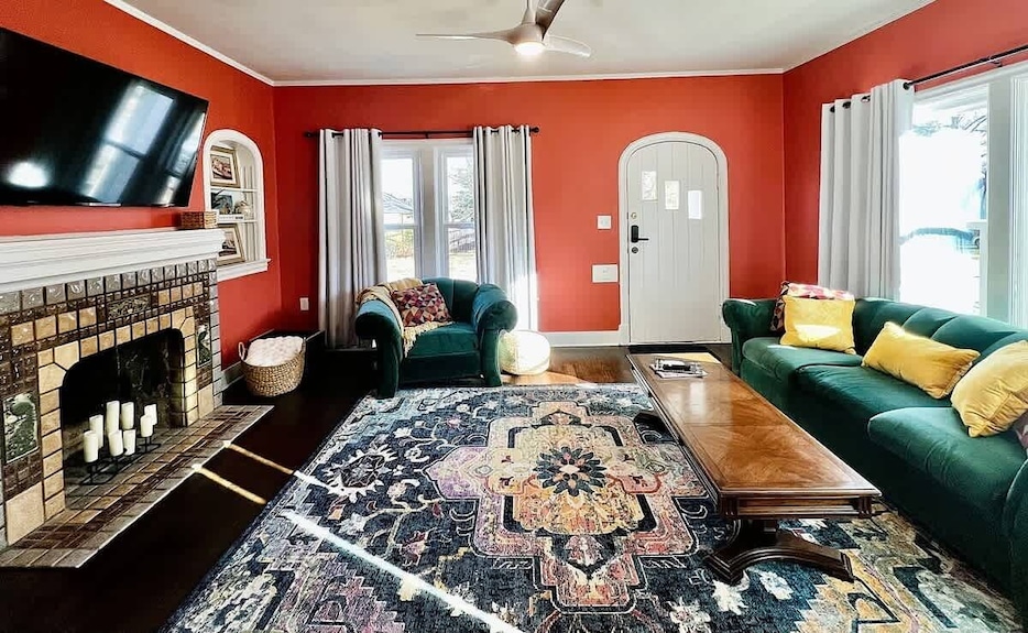 The Rose Summary:<br>wel - Tyler, TX