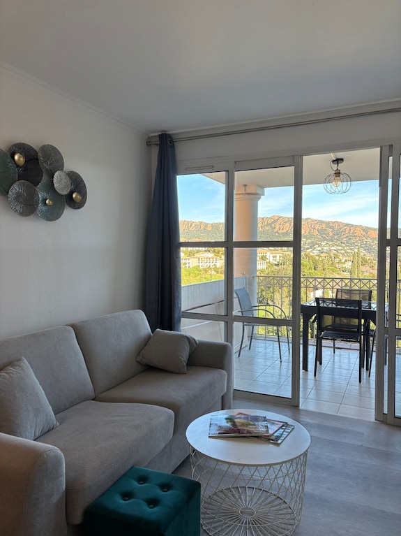 Frisch Renoviertes Apartment In Traumhafter Lage - French Riviera