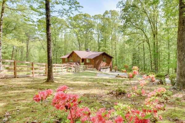 2 Mi To Toccoa Falls: Cozy Getaway W/ Yard! - Lake Tugalo, SC