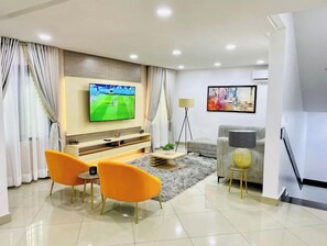 Apartamento Familiar, varanda, Vista para a cidade | Sala de estar