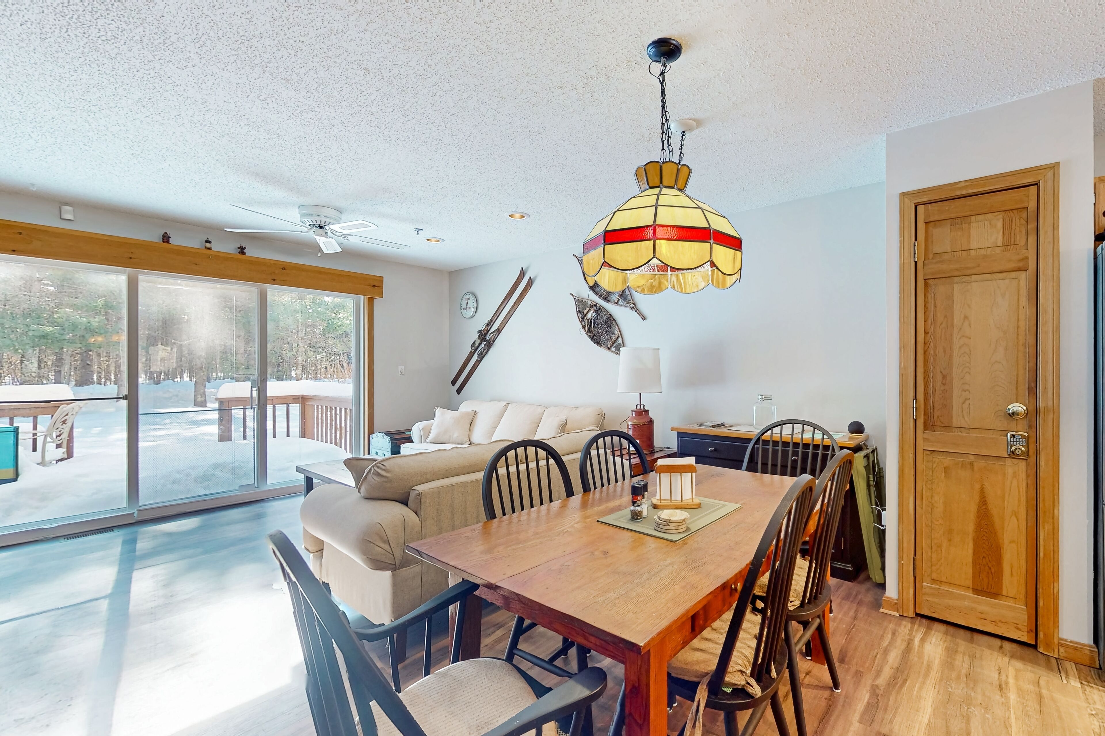 Mountain Condo: Centrally Located To Shopping, Restaurants, Skiing, Hike & More - Conway, NH