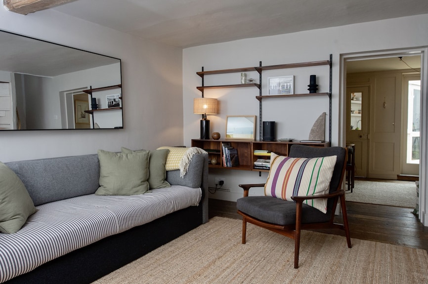 Farrier Beach Cottage - Deal