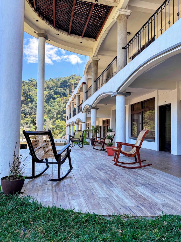 Hotel Mercy - San Juan La Laguna