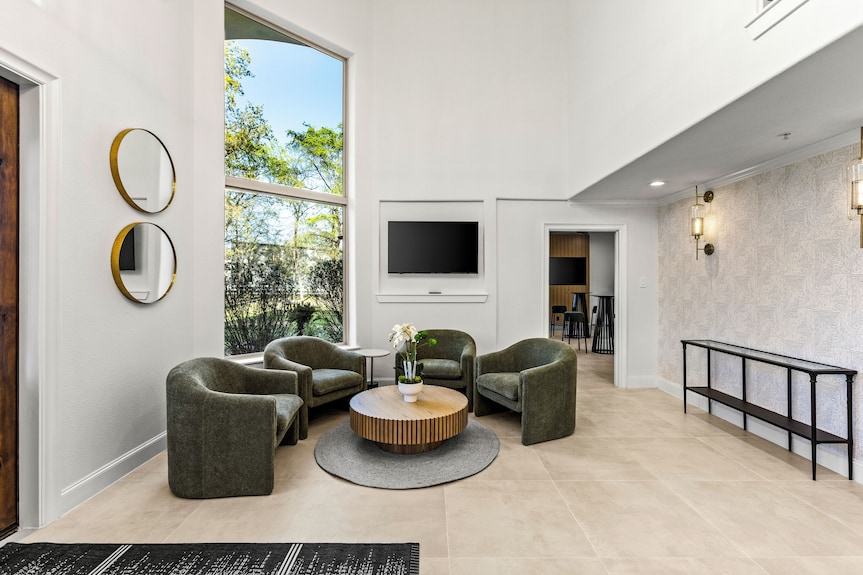 The Lux At West Ln Event & Stay- Pool, Golf, Pickleball, Fire Pit, Gazebo & More - The Woodlands, TX