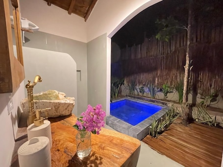 Suite Comfort | Banheira de hidromassagem privativa. Trancoso Biriba guest house