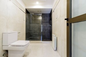 Villa Deluxe | Casa de banho | Artigos de higiene pessoal grátis, um secador de cabelo 