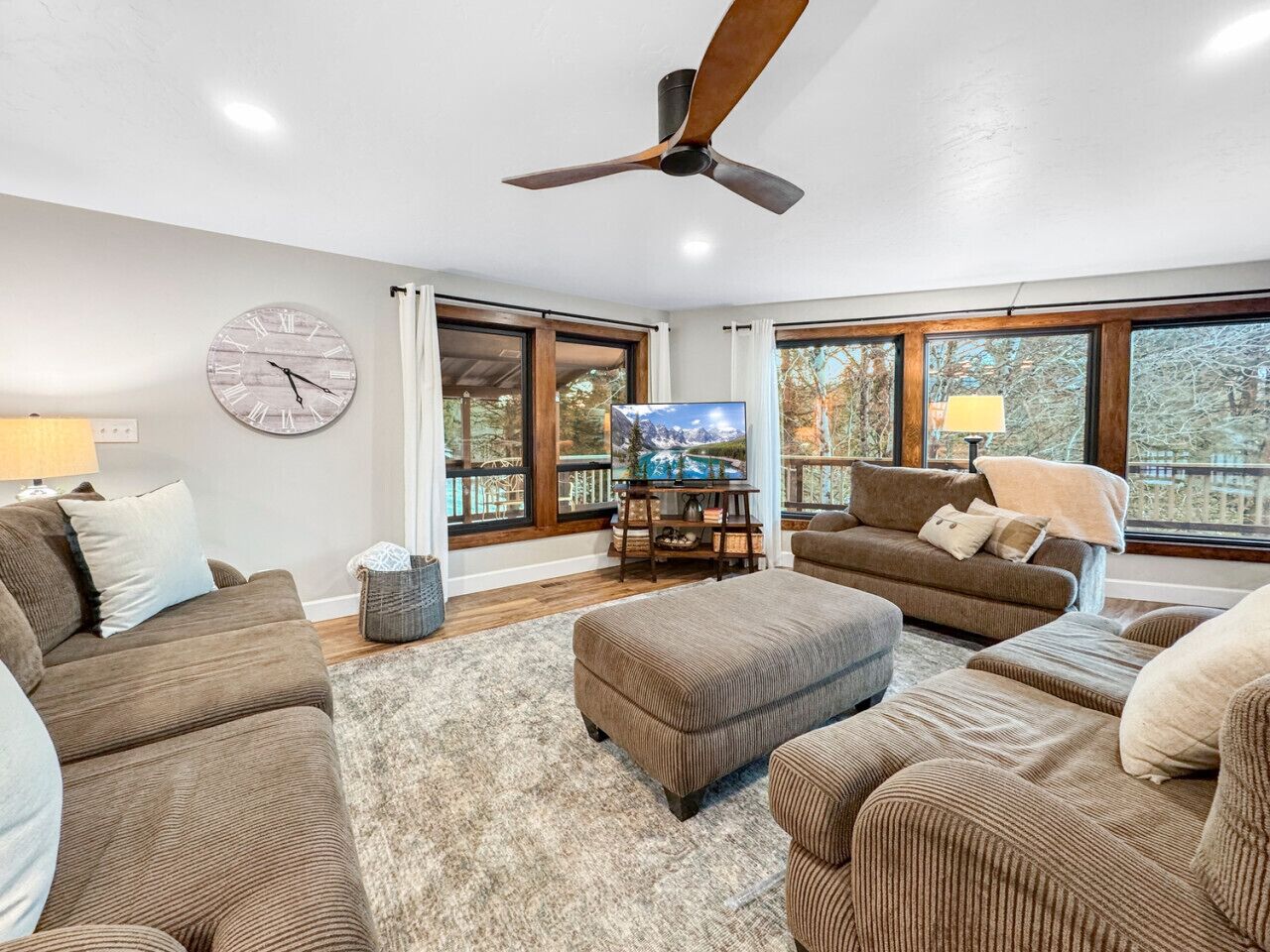 Charming Mountain Escape Near Lake Cascade - Cascade, ID