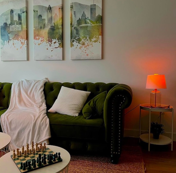 Sunny, Modern, Cozy 1-bedroom + Den Condo Fully Equipped! - Campbell, CA