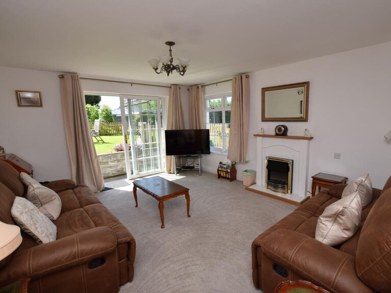 Cosy Bungalow In Pembrokeshire - Pembrokeshire