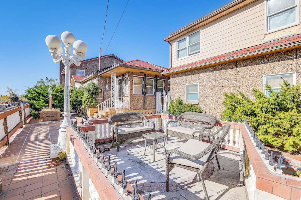 Beachfront Home ~ 7 Mi To Cape May! - Cape May, NJ
