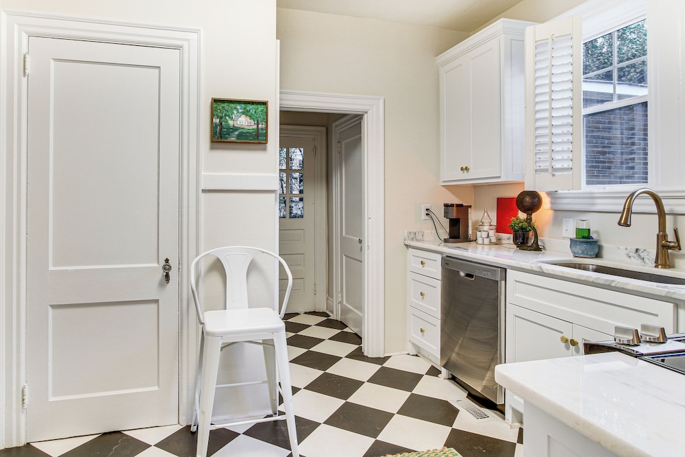 3 Mi To Augusta National: Historic Home W/ Patio - Augusta, GA