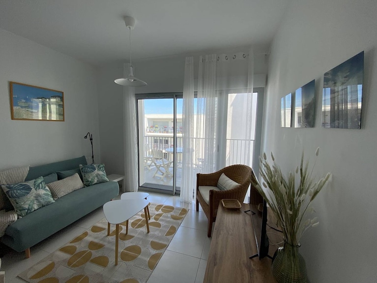 Royan T2 2* Avec Balcon Et Parking à 250m De La Plage - Royan