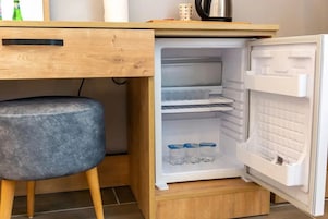 Minibar, quartos insonorizados, camas desdobráveis, Wi-fi grátis 