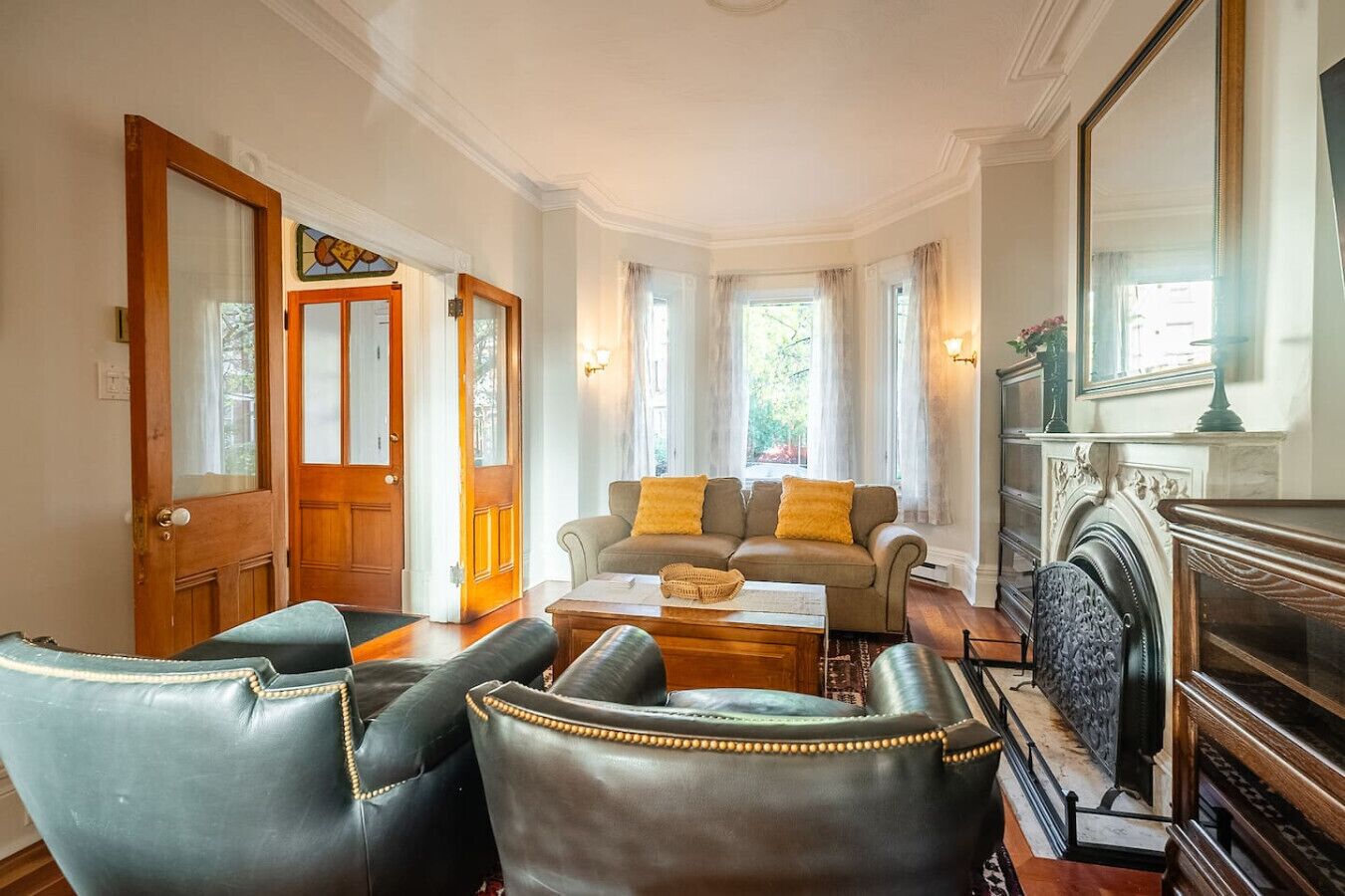 Magnificent 3br Home Downtown, Near Everything! - Toronto