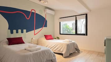 6 quartos, cortinas/cortinados opacos, ferro/tábua de engomar