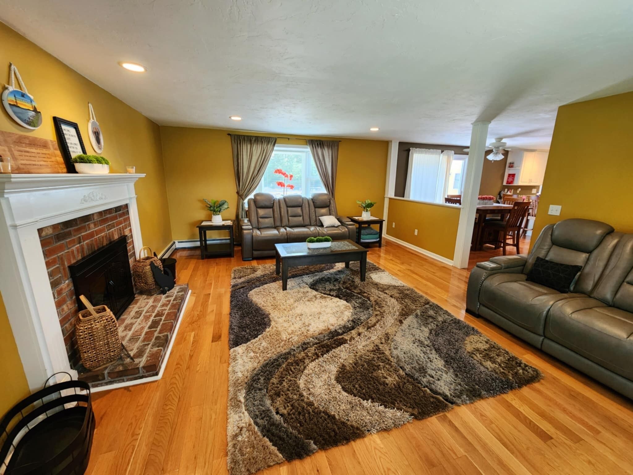 Spacious 4-bedroom House With Huge Pool, Deck, Near Beaches And Cape Cod Canal - Sandwich, MA