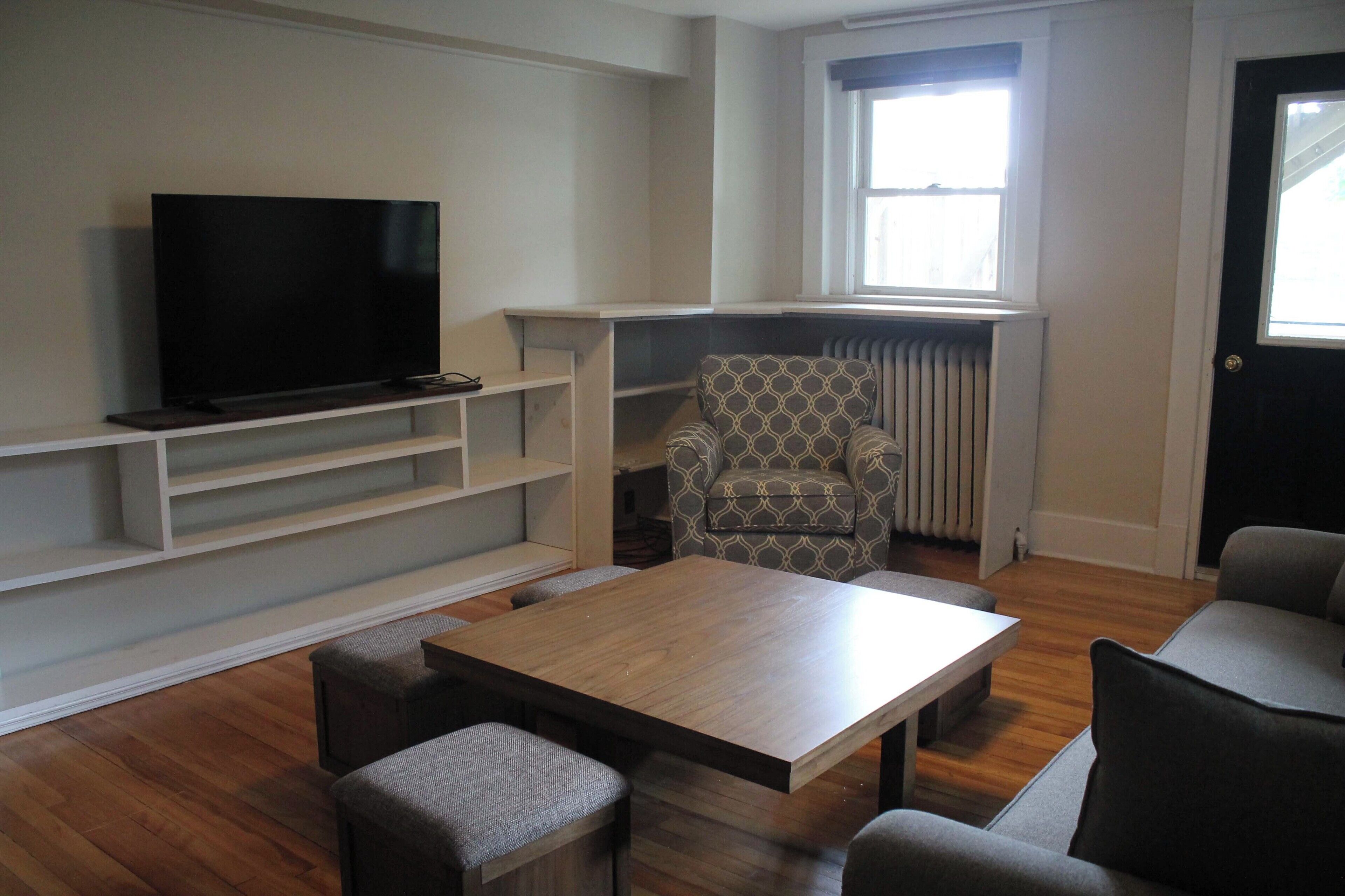 Lakefront Downtown Apartment - Lake Placid, NY