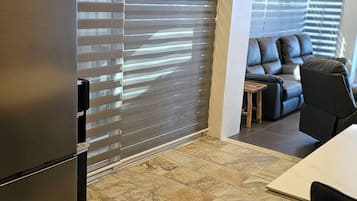 Apartamento, 2 quartos, acessível, fumadores | Sala