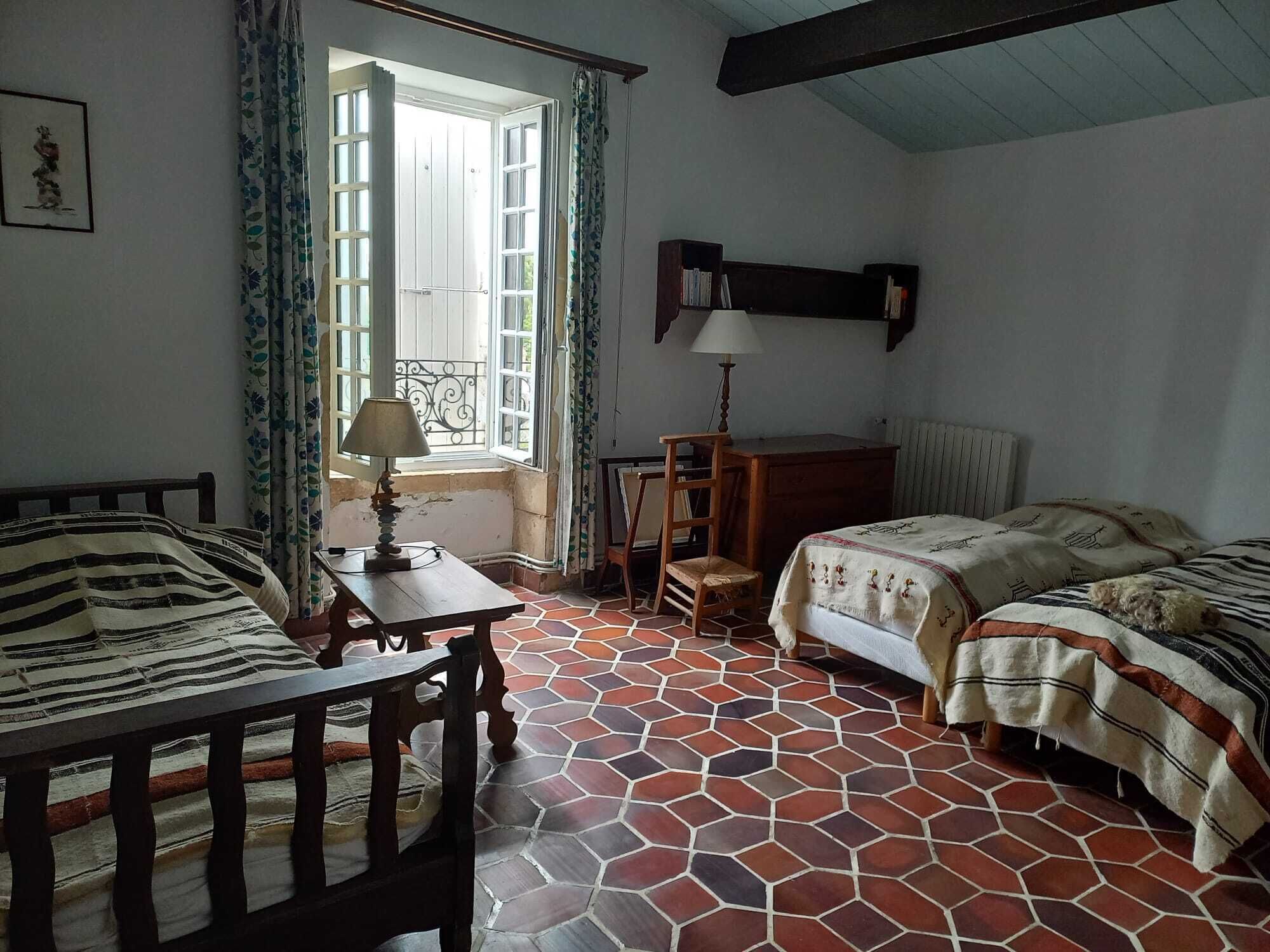 Maison De Caractère \N10/12 Personnes\n4 Chambres, 4 Salles De Bain - La Couarde-sur-Mer