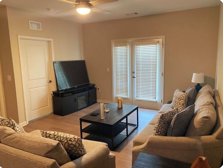 Cozy Apartment In Comfy Stay By Atl Airport + Pool Access. - Anderson Lake, College Park