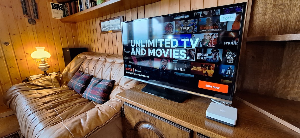 Chalet Idéal Pour Se Détendre, Avec Une Vue Imprenable Sur Le Lac Et Montagnes - Suisse