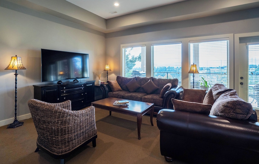 Sunrise Valley Suite - Kelowna