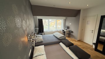 Quarto família | Wi-Fi de cortesia, roupa de cama