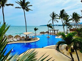 3 piscinas exteriores 