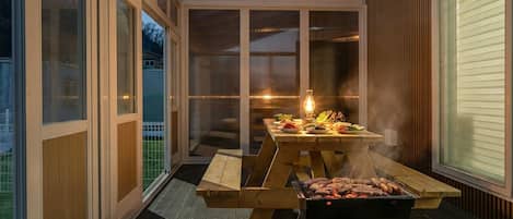 Quarto básico, 1 quarto (New Wing 1 ( Pet/ Yard/ Private BBQ)) | 1 quarto, Wi-Fi de cortesia