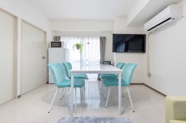 New Ueno Station 7 Min Walk Inarimachi - Ueno