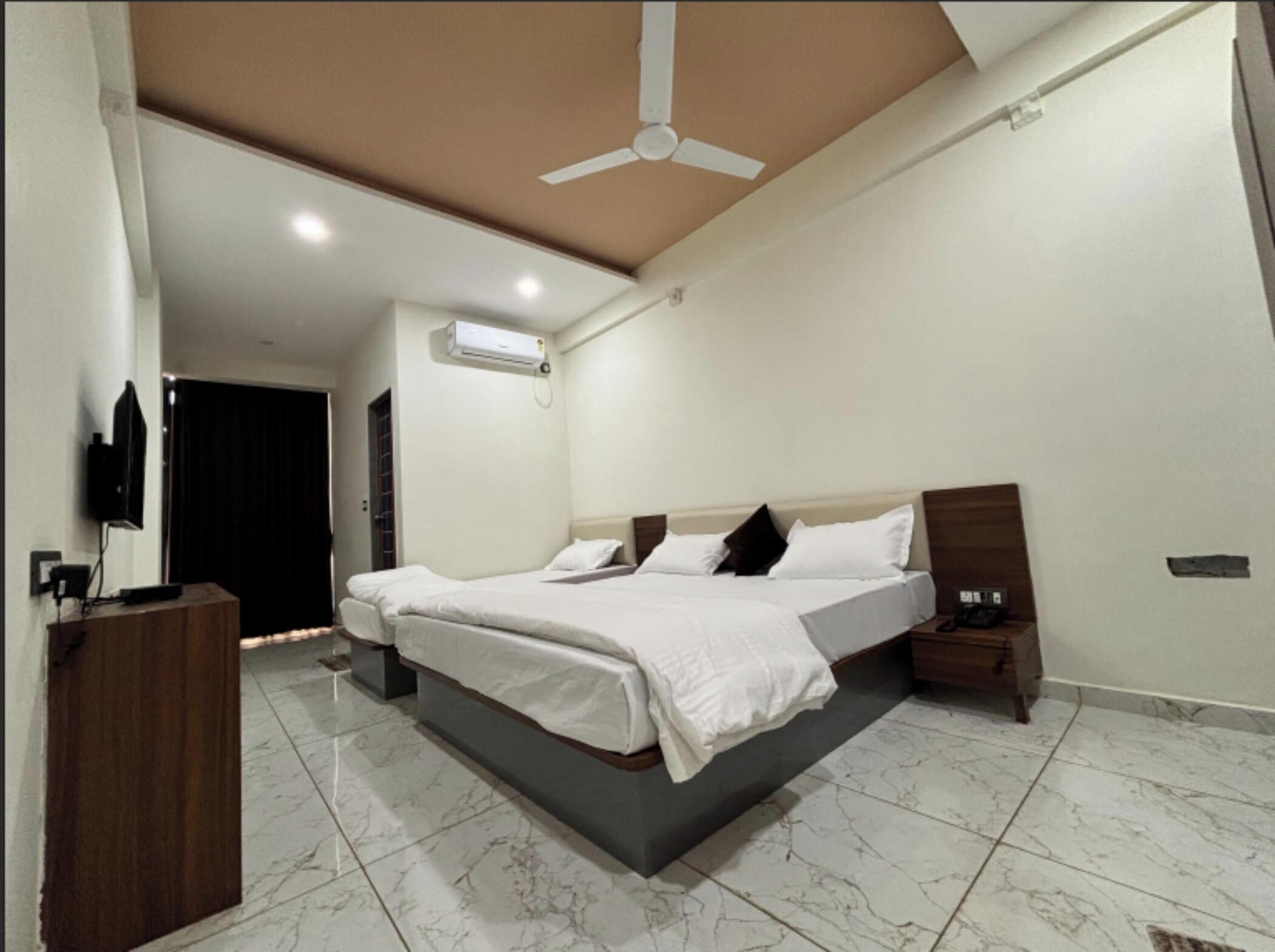 Quarto Familiar | Exterior