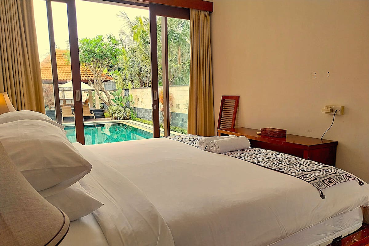 Quarto superior | Roupas de cama premium, Wi-Fi de cortesia, roupa de cama