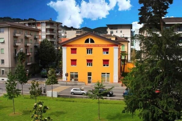 Guesthouse Lugano University - Suisse
