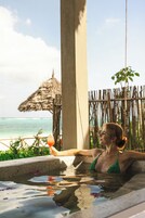 Villa Deluxe, 1 cama king-size e sofá-cama, vista para o oceano | Cofre no quarto, secretária 