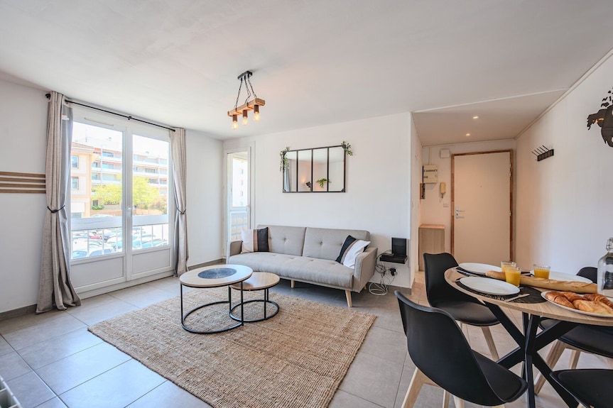 Lescapade Port Marchand - Appartement Climatisé - La Garde