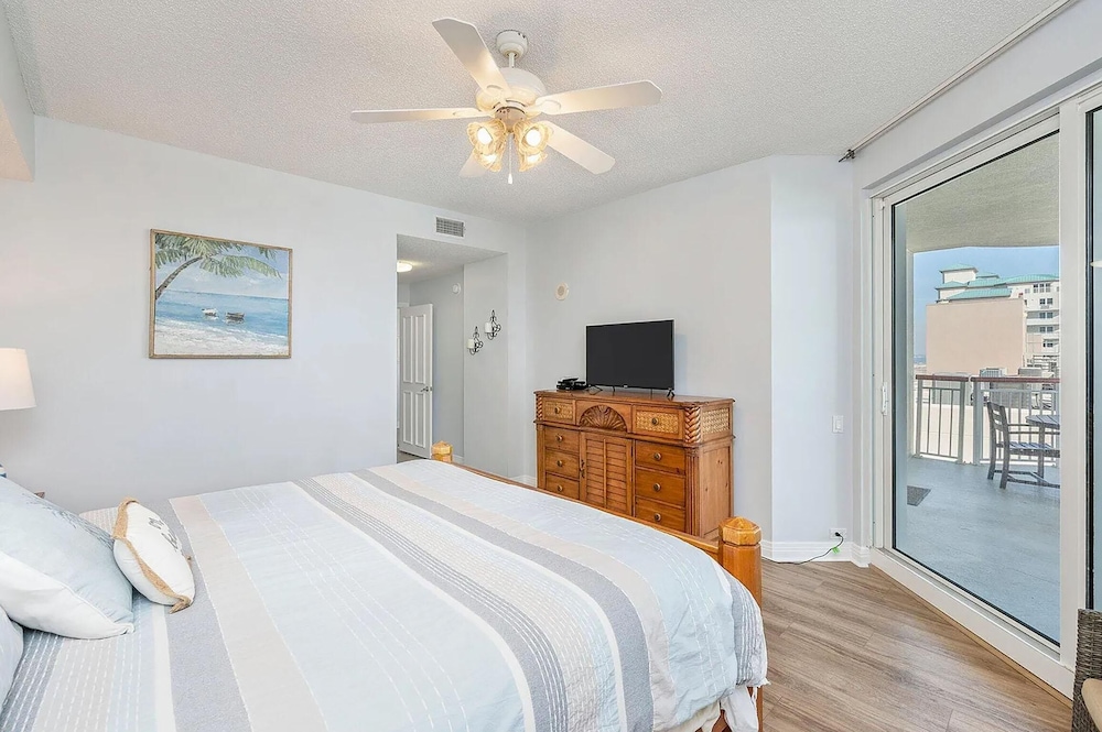 Beach Colony Resort East 11a - Navarre Beach, FL