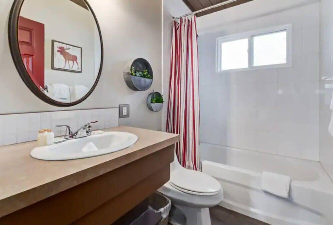 Yam 25 - Upper Family Suite - Canmore