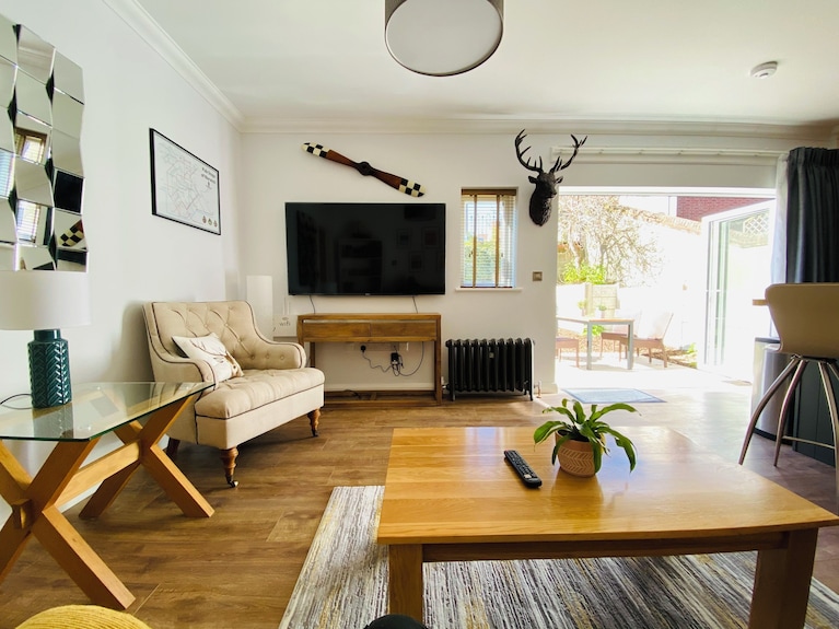 Luxury Apartment-golden Triangle, Parking & Garden - Norwich