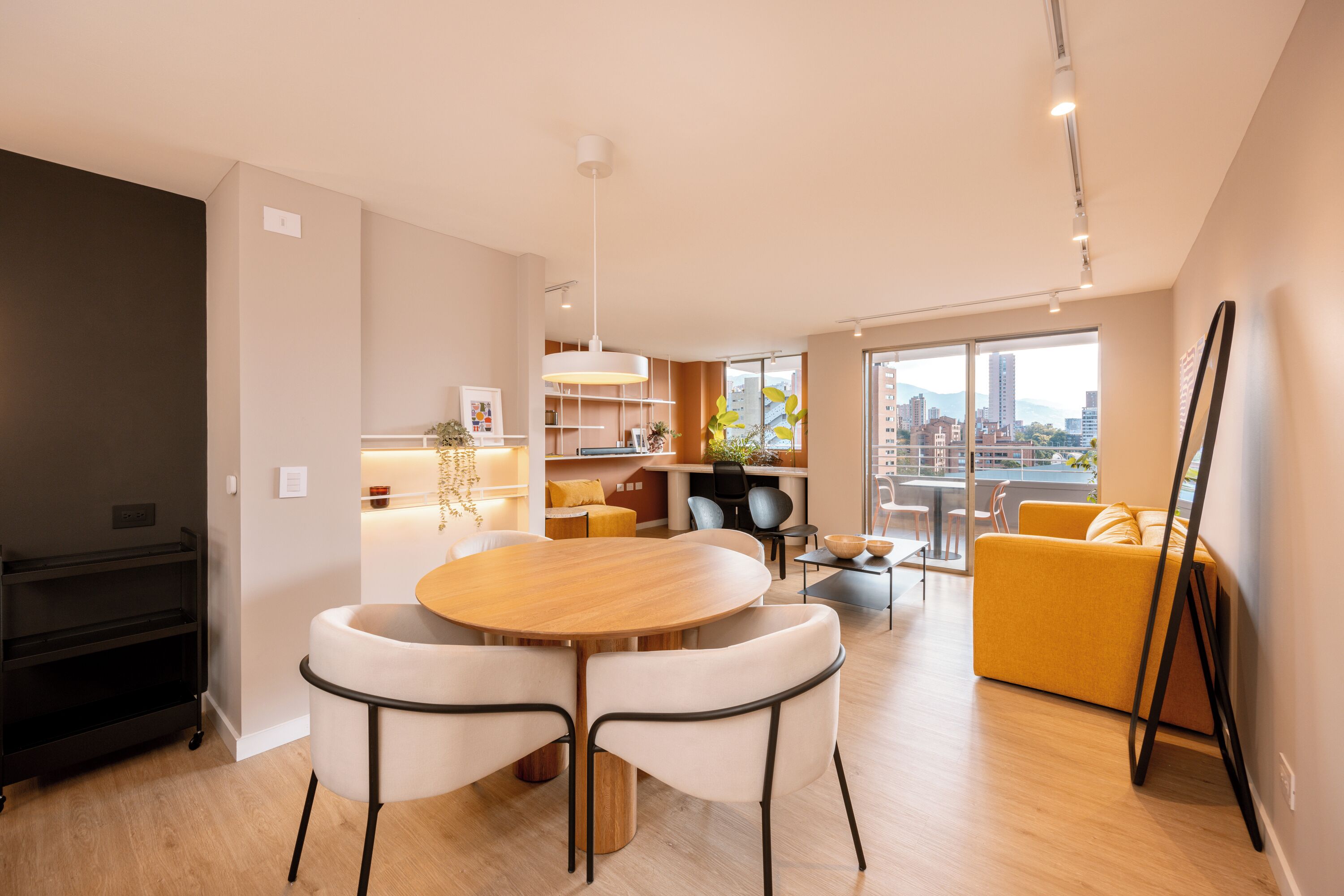 Magnificent 2br Apt With A/c, Great View & Swimming Pool In Provenza - Medellín
