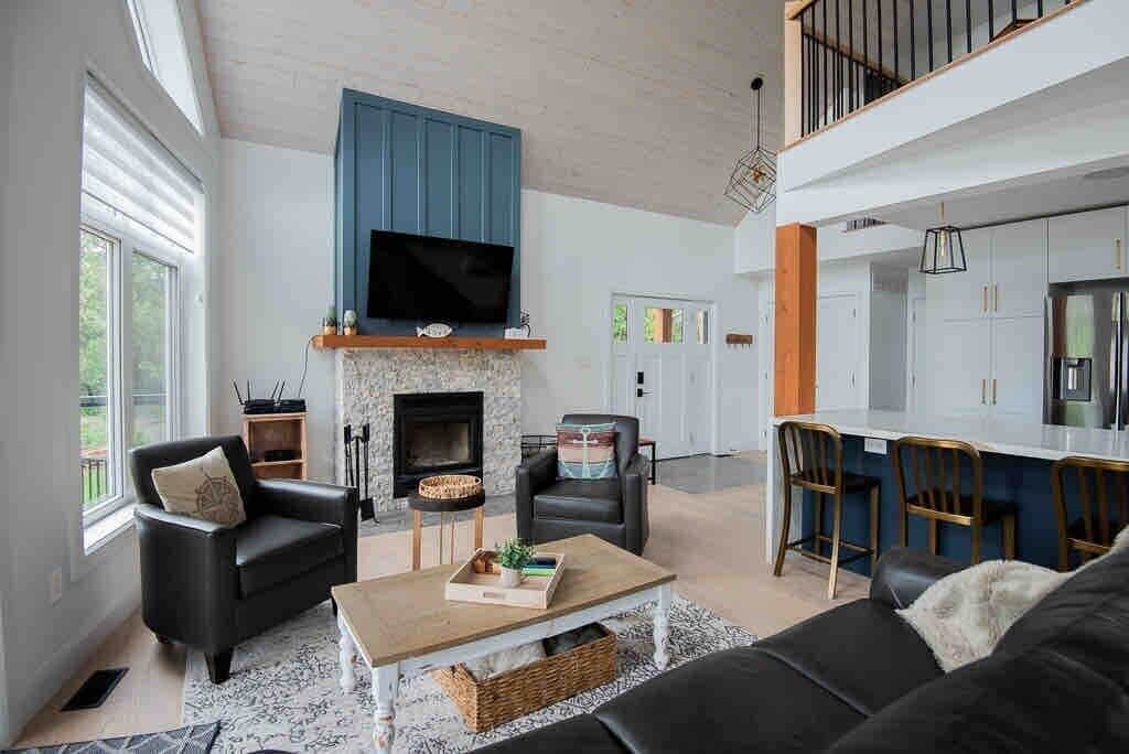 *Luxe Cottage* Riverview Manor (Sauna, Games Rm) - Kawartha Lakes