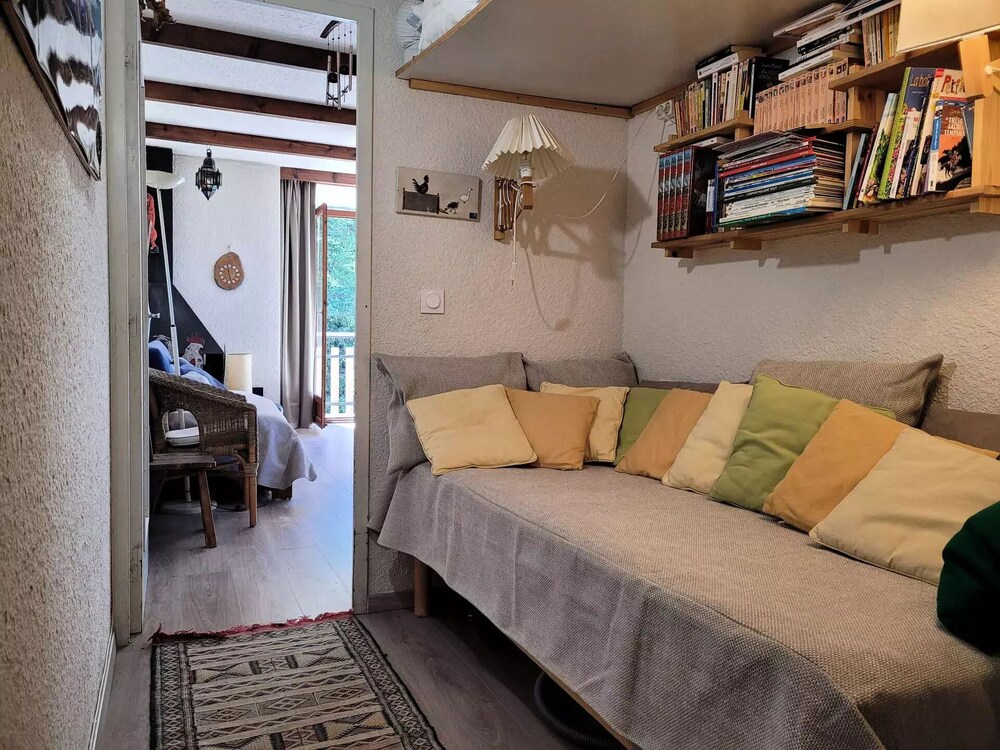 Spacious apartment for 8 people with views of the slopes and mountains ...
