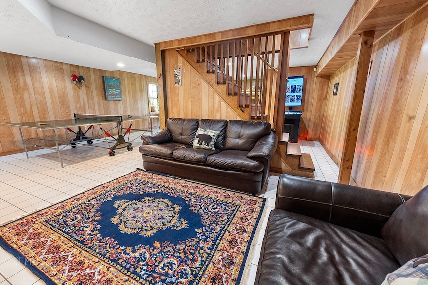 Sweet Magnolia: Free Dollywood Ticket, Hot Tub, Game Room - Pigeon Forge, TN