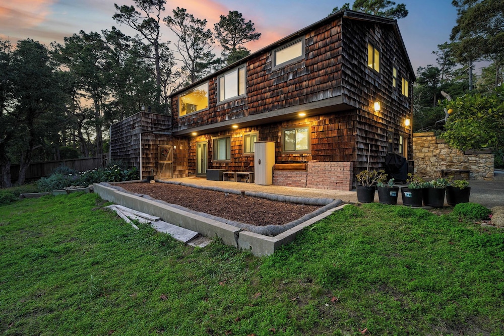 Sunridge Lookout By Avantstay Big Backyard Oasis + Patio, Central Location - Monterey, CA