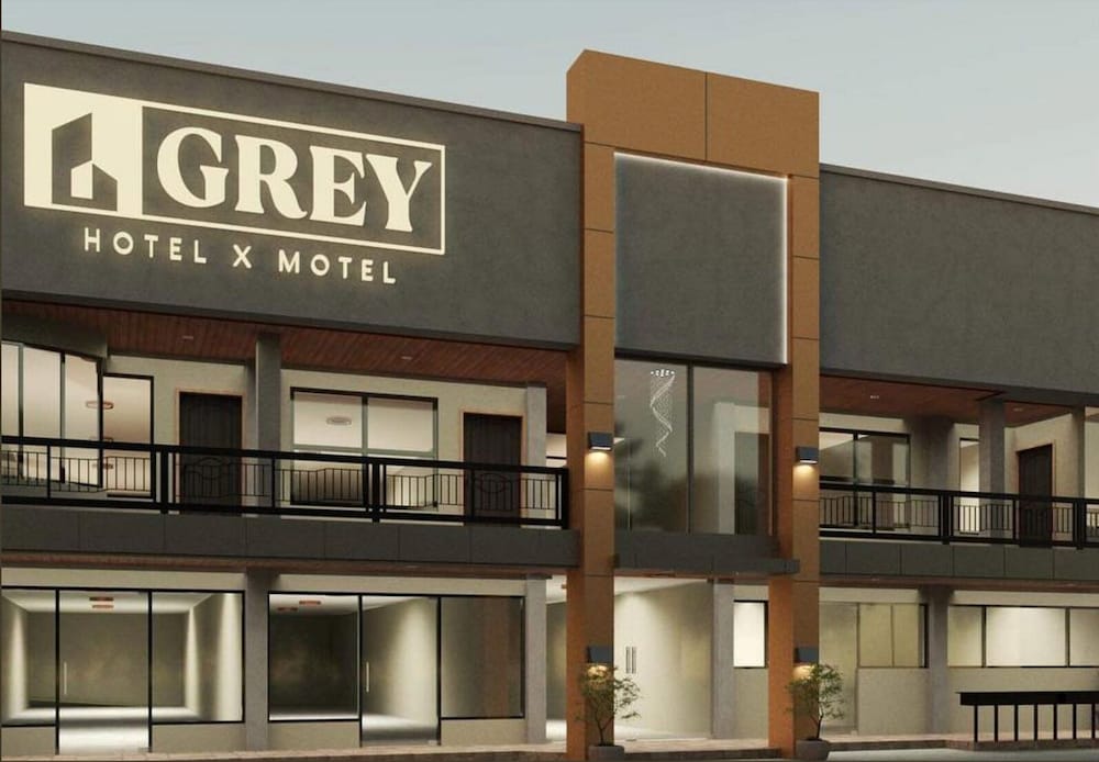 Oyo 1138 Grey Hotel - Mabalacat