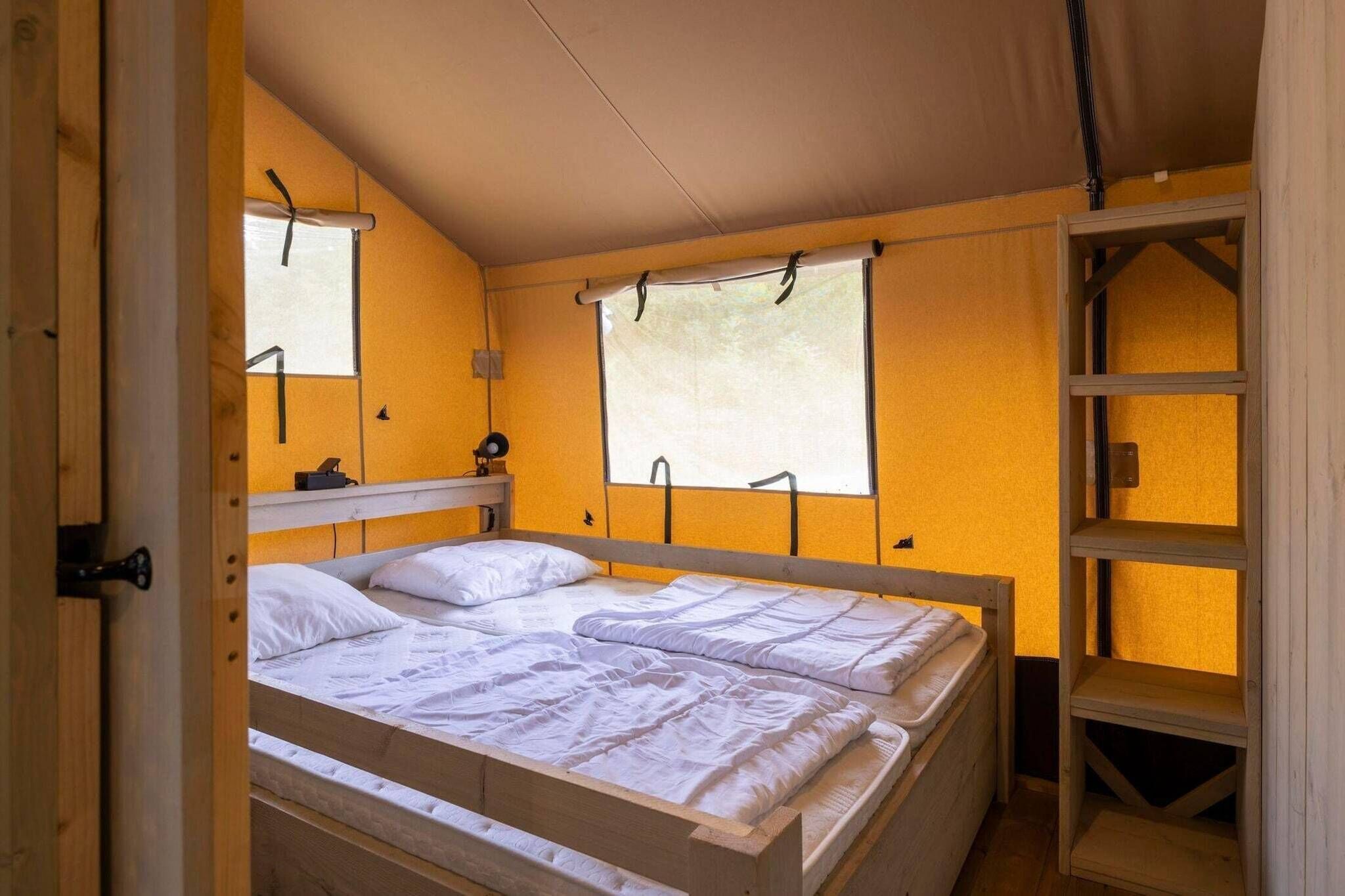 Wodden 8-person Holiday Tent - Ardennes