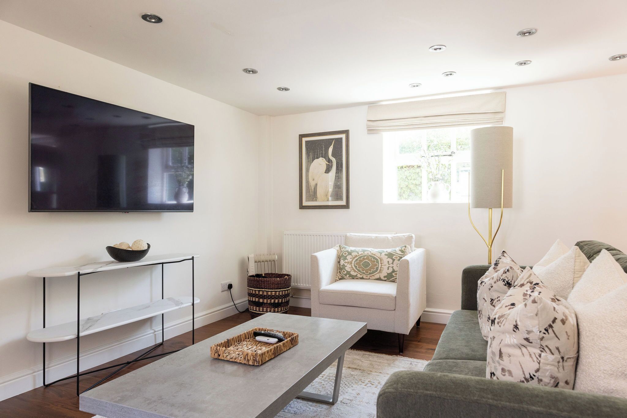 This House Is A 1 Bedroom(s), 1 Bathrooms, Located In Chichester, West Sussex. - Chichester