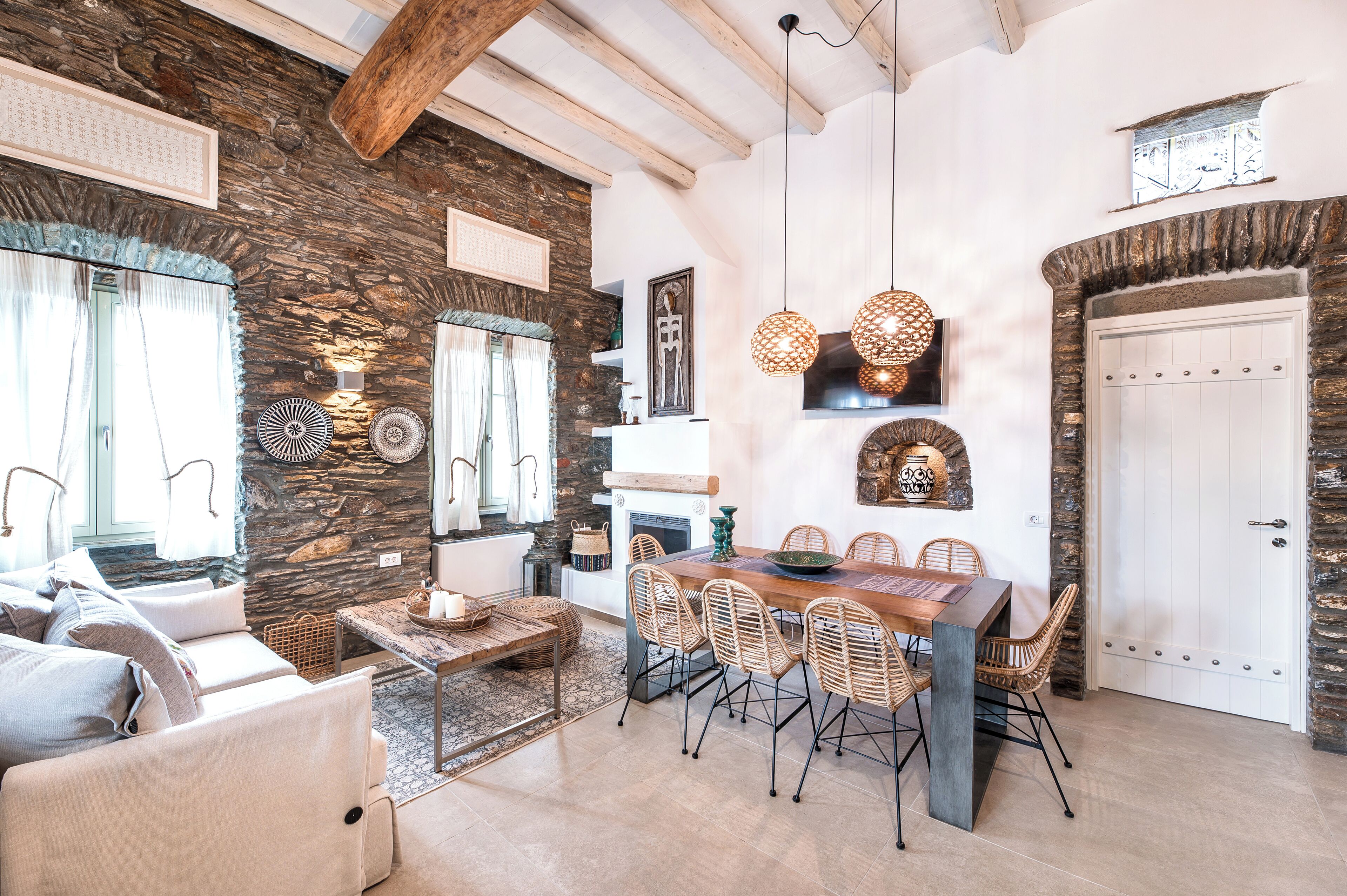 The Old Court Council Luxury Villa in Gavrio | Refeições no quarto