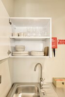 Quarto Familiar, 2 camas de casal, não fumadores | Cozinha privada | Minifrigorífico, um micro-ondas, uma placa de cozinha