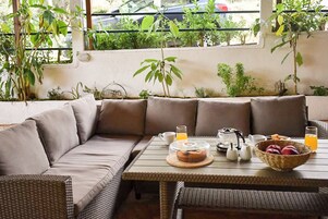 Casa, acessível | 2 quartos, secretária, internet de alta velocidade 