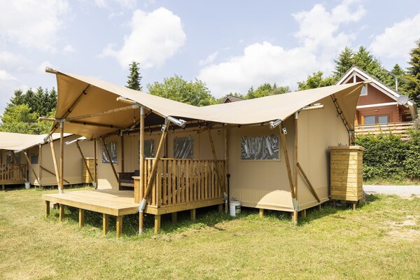 Family-friendly Tent In Dochamps - Manhay